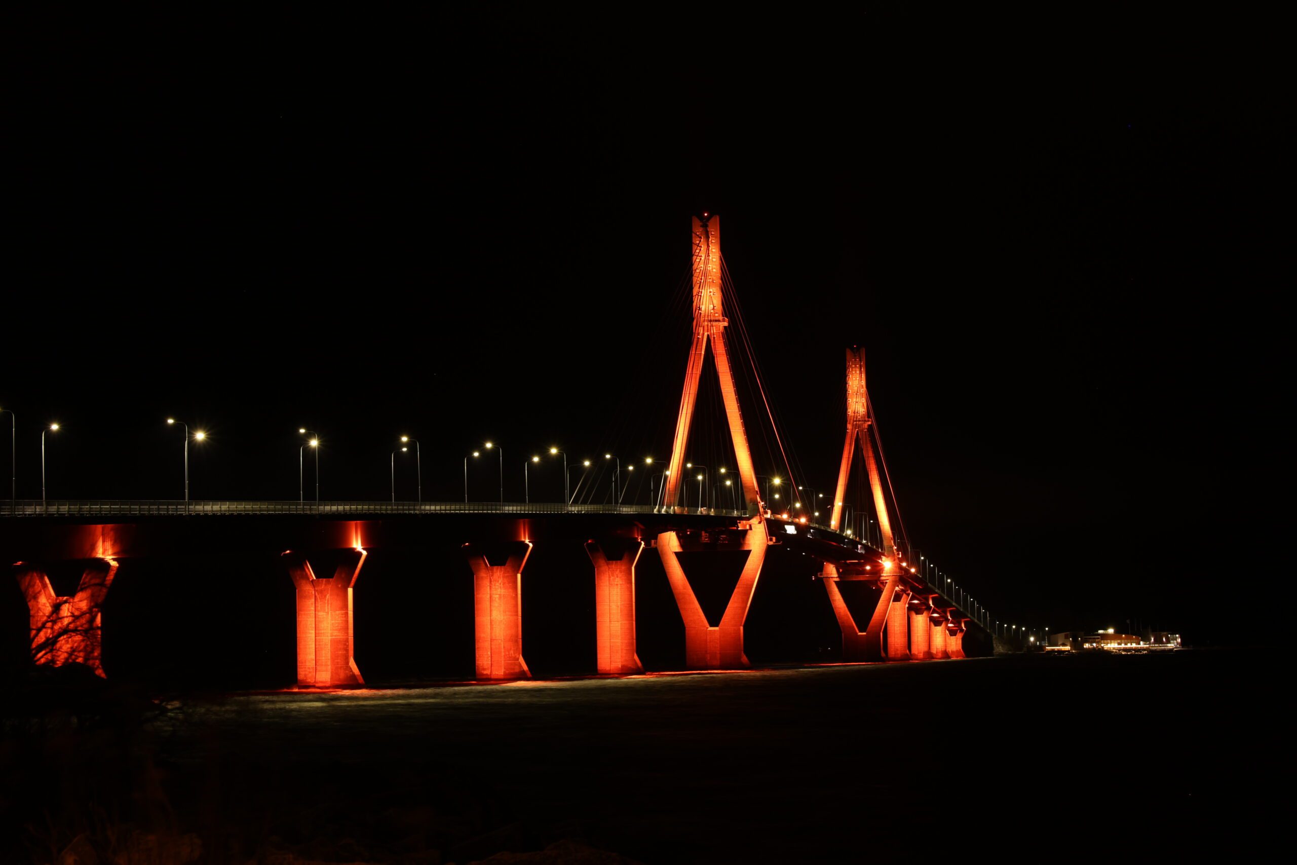 Replotbron lyser i orange 25.11 – Korsholms kommun deltar i kampanj för ...